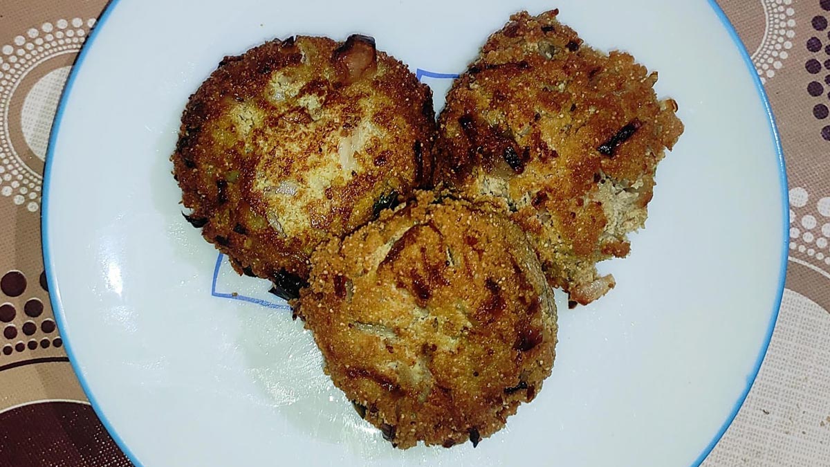 Postor Bora Recipe | How To Make Bengali-Style Poppy Seed Fitters