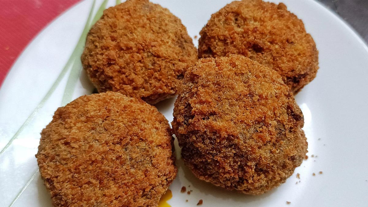 Vegetable Chop Recipe | How To Make Kolkata-Style Veg Chop